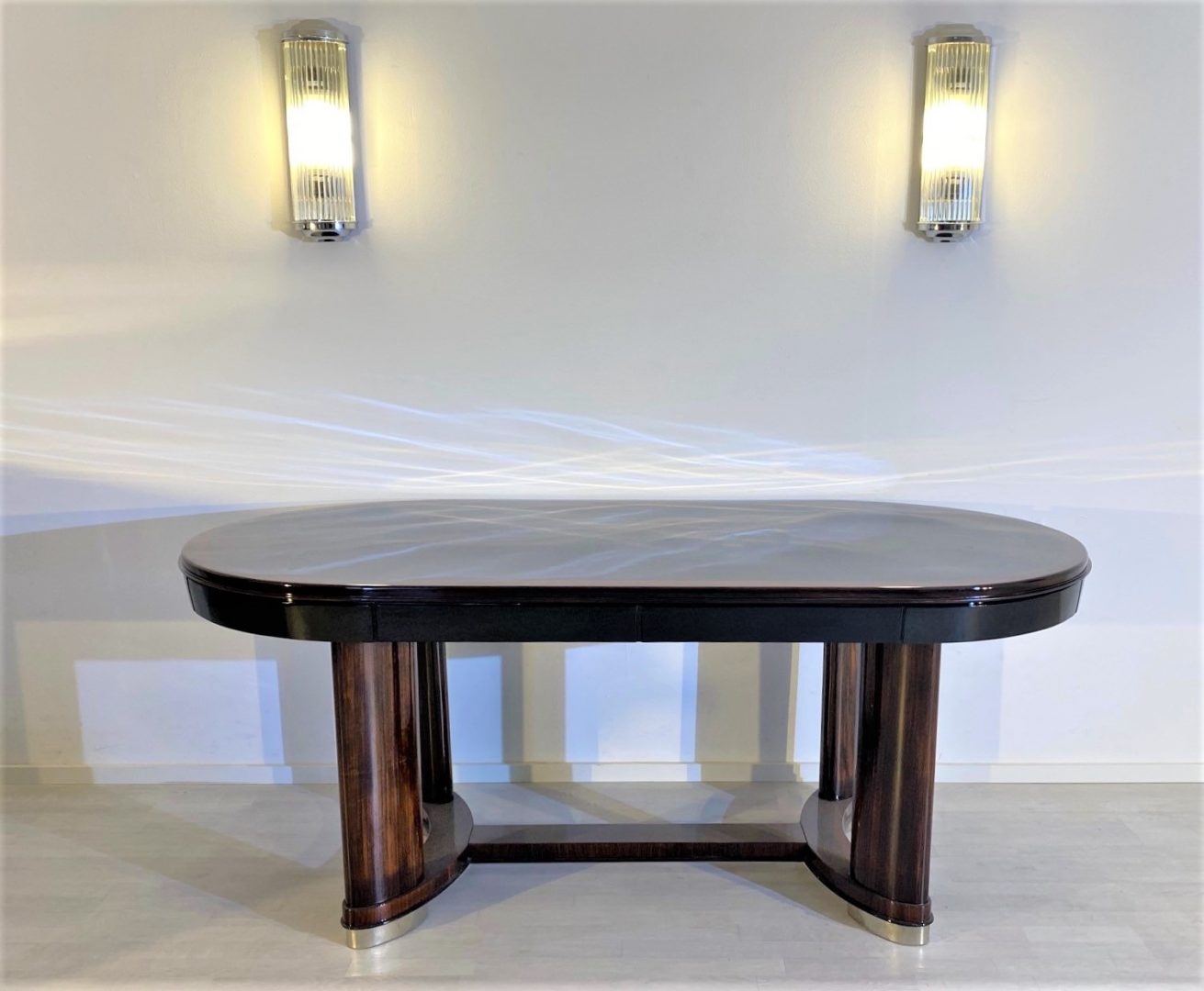 Oval Art Deco Dining Table Macassar Wood - Original Antique Furniture
